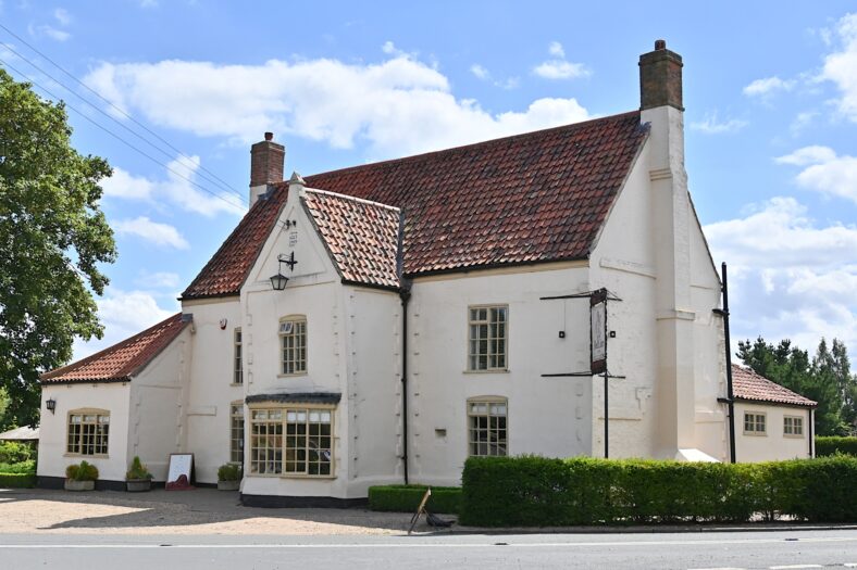 Bicker, Red Lion Inn - Society for Lincolnshire History & Archaeology