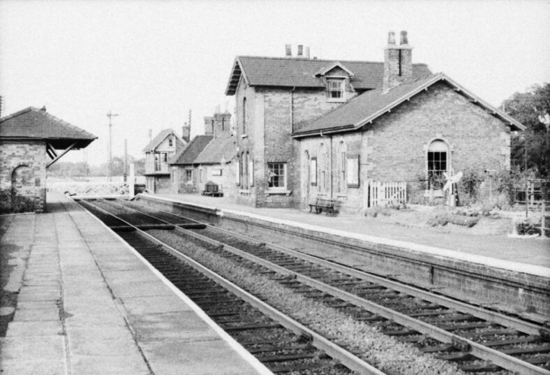 Burgh le Marsh, Railway Station - Society for Lincolnshire History ...