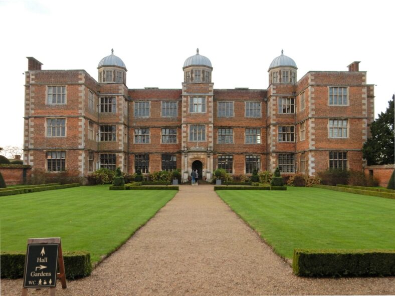 Doddington Hall - Society for Lincolnshire History & Archaeology
