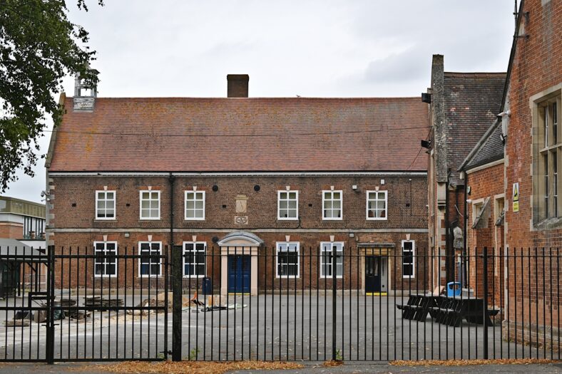 Donington, Cowley Academy - Society for Lincolnshire History & Archaeology