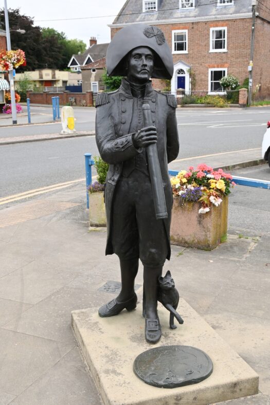 Donington, Flinders Statue - Society for Lincolnshire History & Archaeology