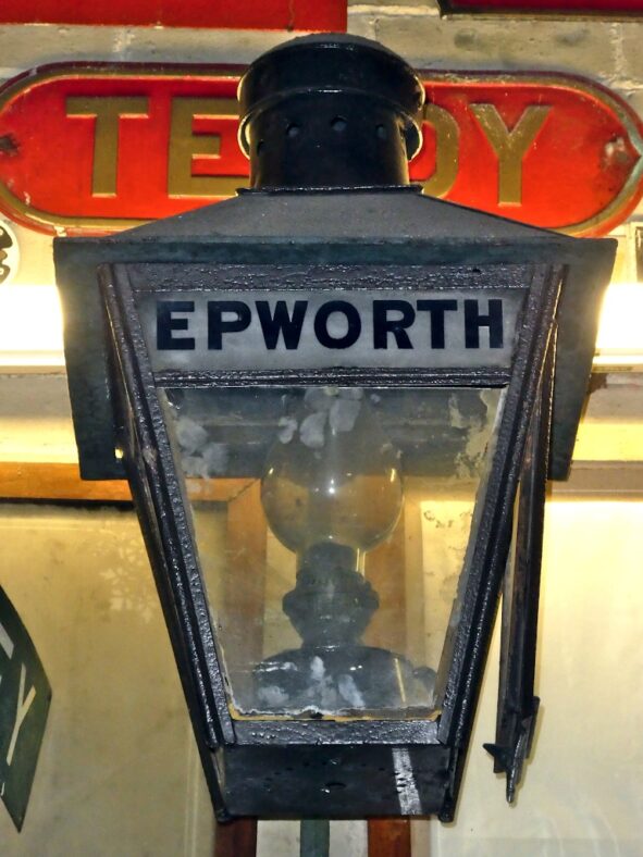 Epworth, Railway Station, Lamp - Society for Lincolnshire History ...