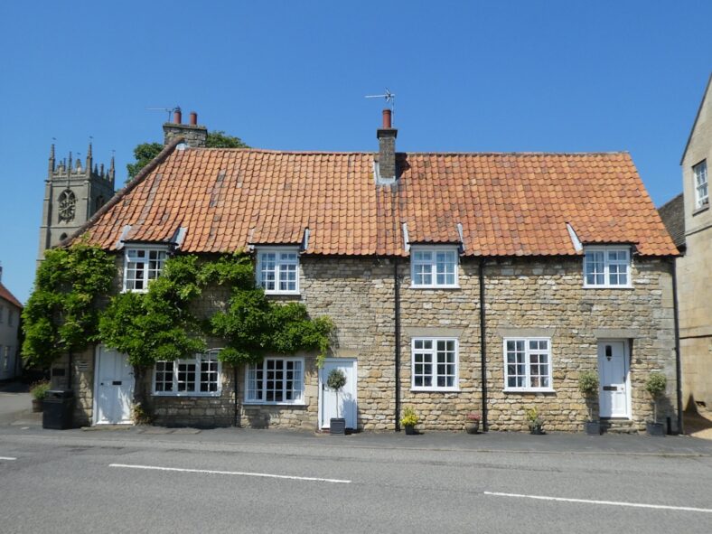 Folkingham, Market Place, Old Reading Room - Society for Lincolnshire ...