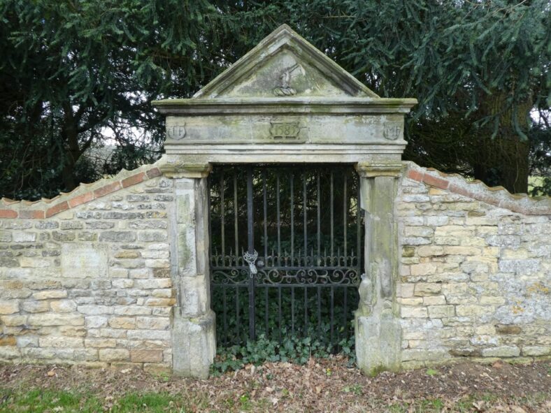 Fulbeck, Gateway Opposite Fulbeck Hall - Society for Lincolnshire ...