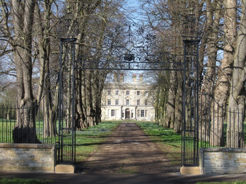 Fulbeck, Fulbeck Hall Gates - Society for Lincolnshire History ...