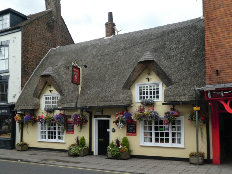 Horncastle, King's Head, Bull Ring - Society for Lincolnshire History ...