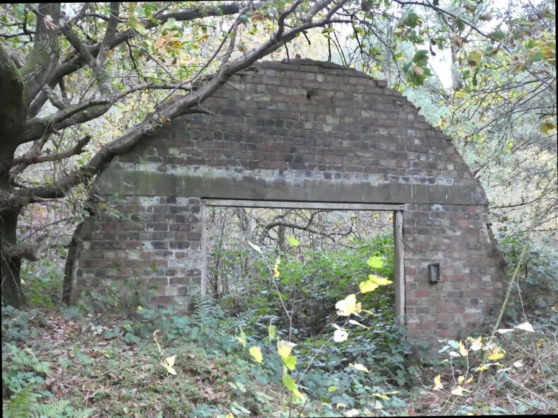 Kirkby on Bain, RAF Woodhall Spa (Ostler's Plantation) - Society for ...