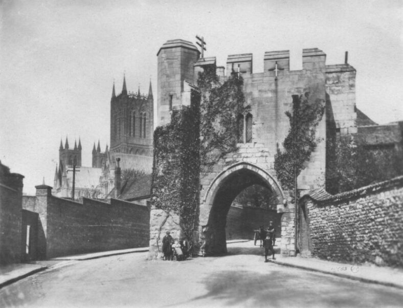 Lincoln, Pottergate Arch - Society for Lincolnshire History & Archaeology