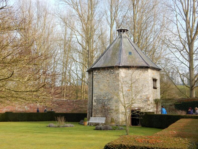 Little Ponton Hall, Pigeoncote - Society for Lincolnshire History ...
