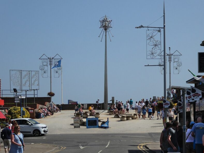 Mablethorpe, High Street - Society for Lincolnshire History & Archaeology