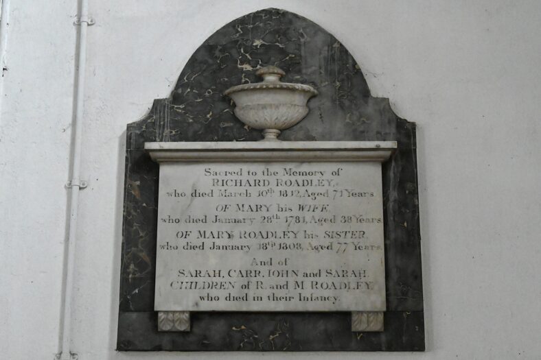 Messingham, Holy Trinity, Nave, Memorial
