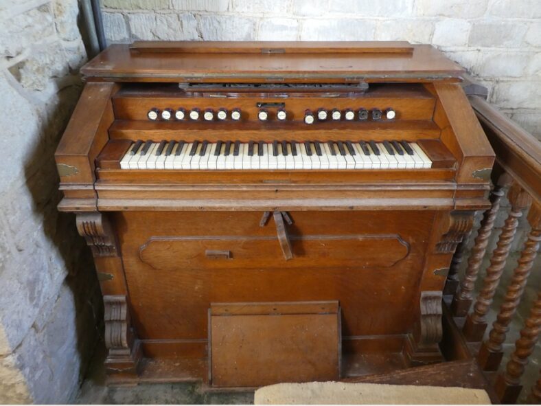 Scott Willoughby, St Andrew, Organ - Society for Lincolnshire History ...