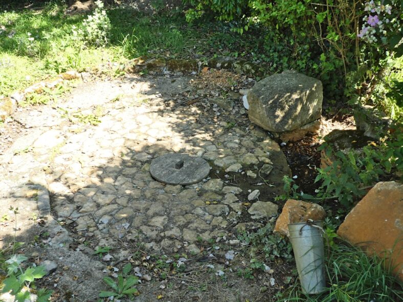 Sempringham, Holy Well - Society for Lincolnshire History & Archaeology