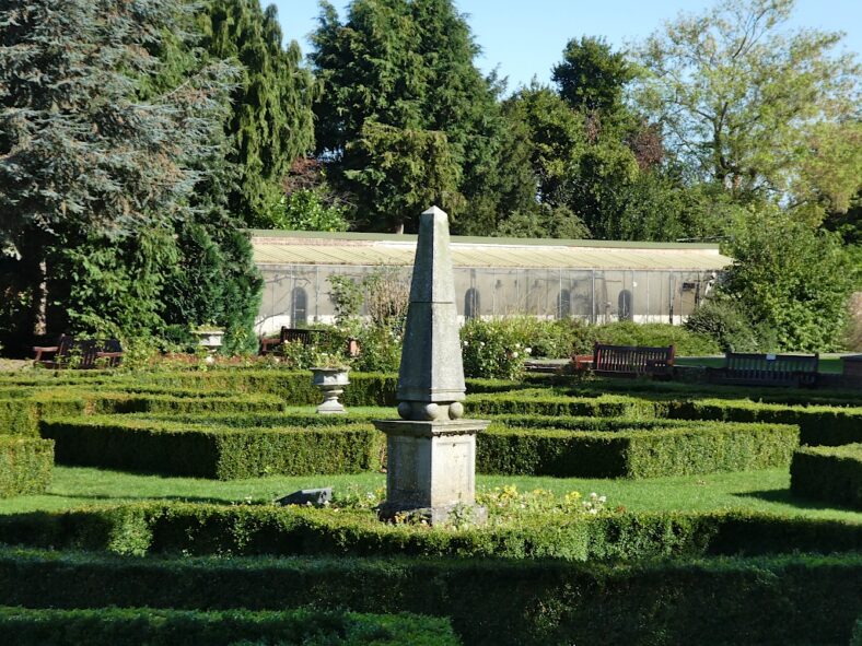 Spalding, Ayscoughfee Hall, Peace Garden - Society for Lincolnshire ...