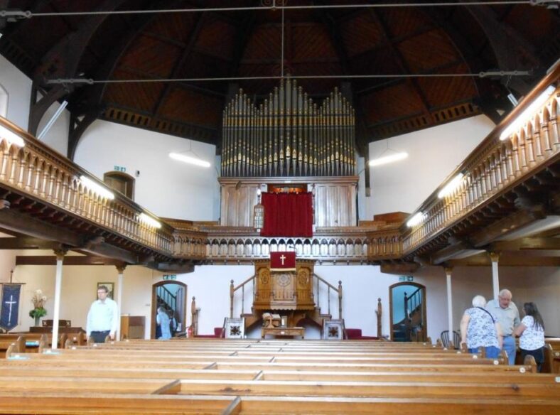 Spilsby, Methodist Church, interior - Society for Lincolnshire History ...