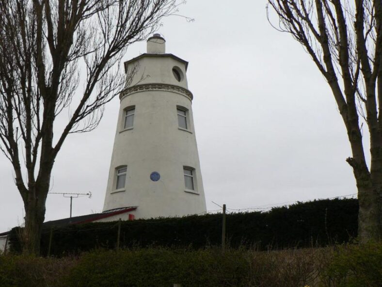 Sutton Bridge, East Bank Lighthouse - Society for Lincolnshire History ...