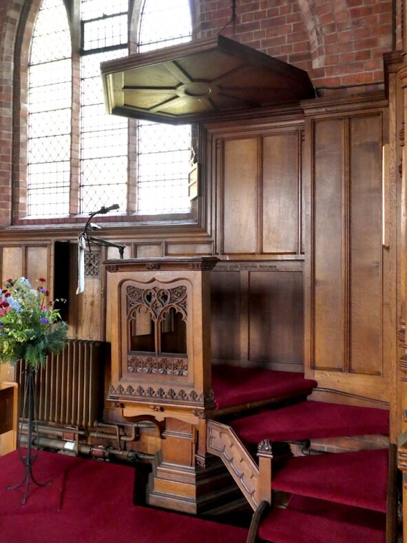 Woodhall Spa, St Peter, Nave, Pulpit - Society for Lincolnshire History ...
