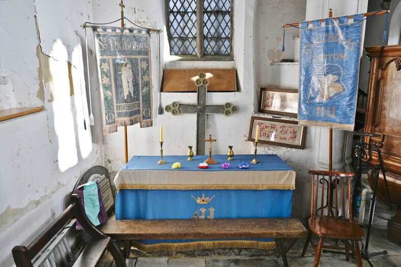 Lutton, St Nicholas, North Aisle, Chapel.