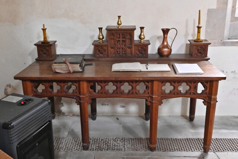 Dowsby, St Andrew, North Aisle, Table - Society for Lincolnshire ...