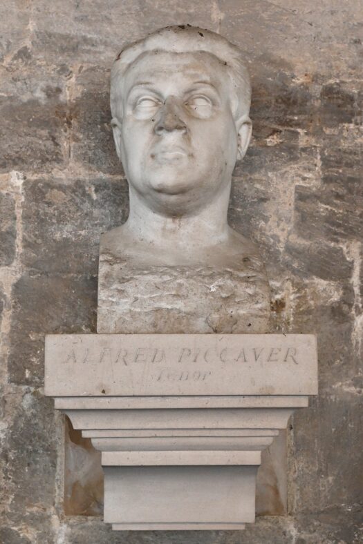 Long Sutton, St Mary, North Aisle, Memorial Bust (Piccaver) - Society ...